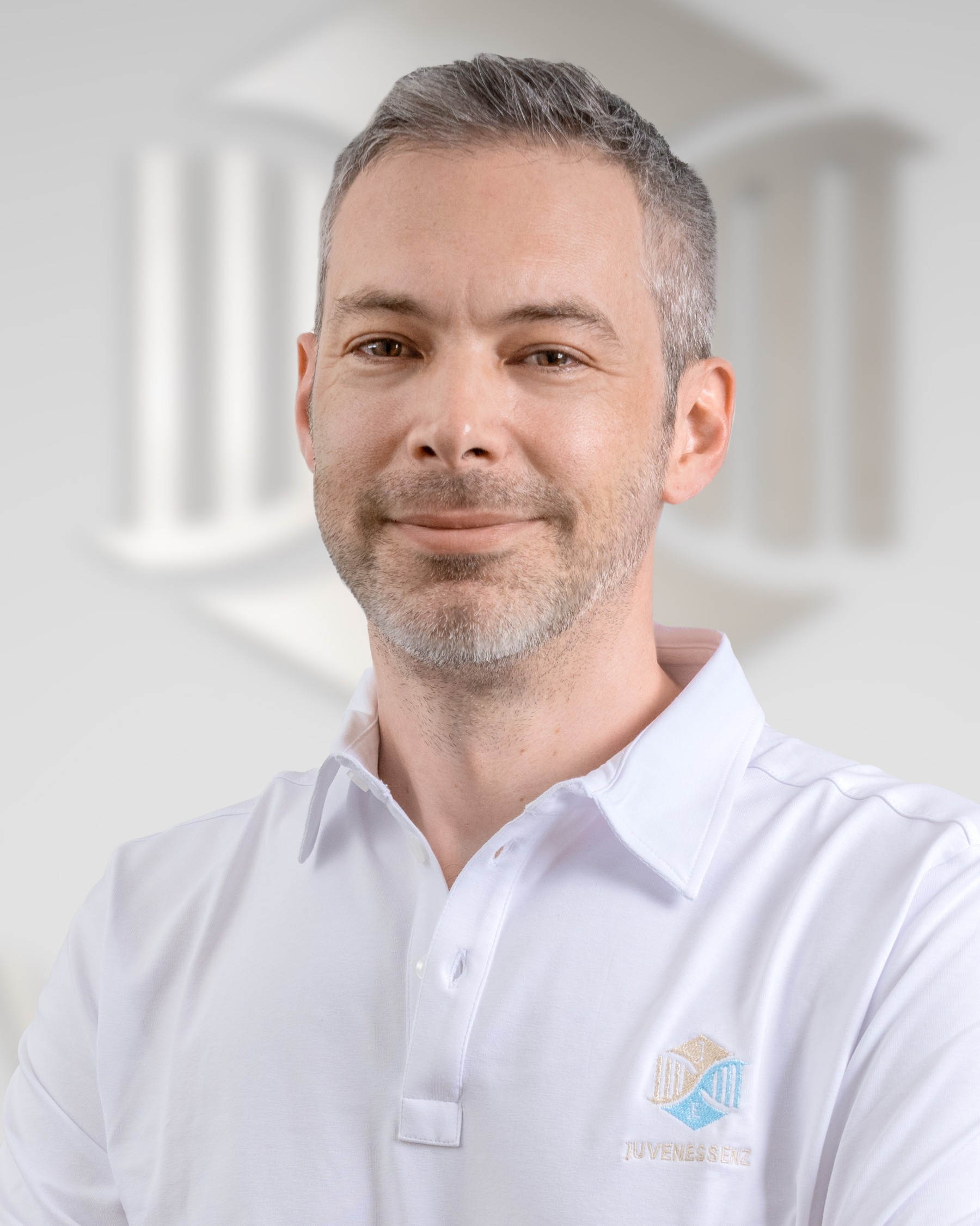 Dr. med. Roman Laske | Juvenessenz